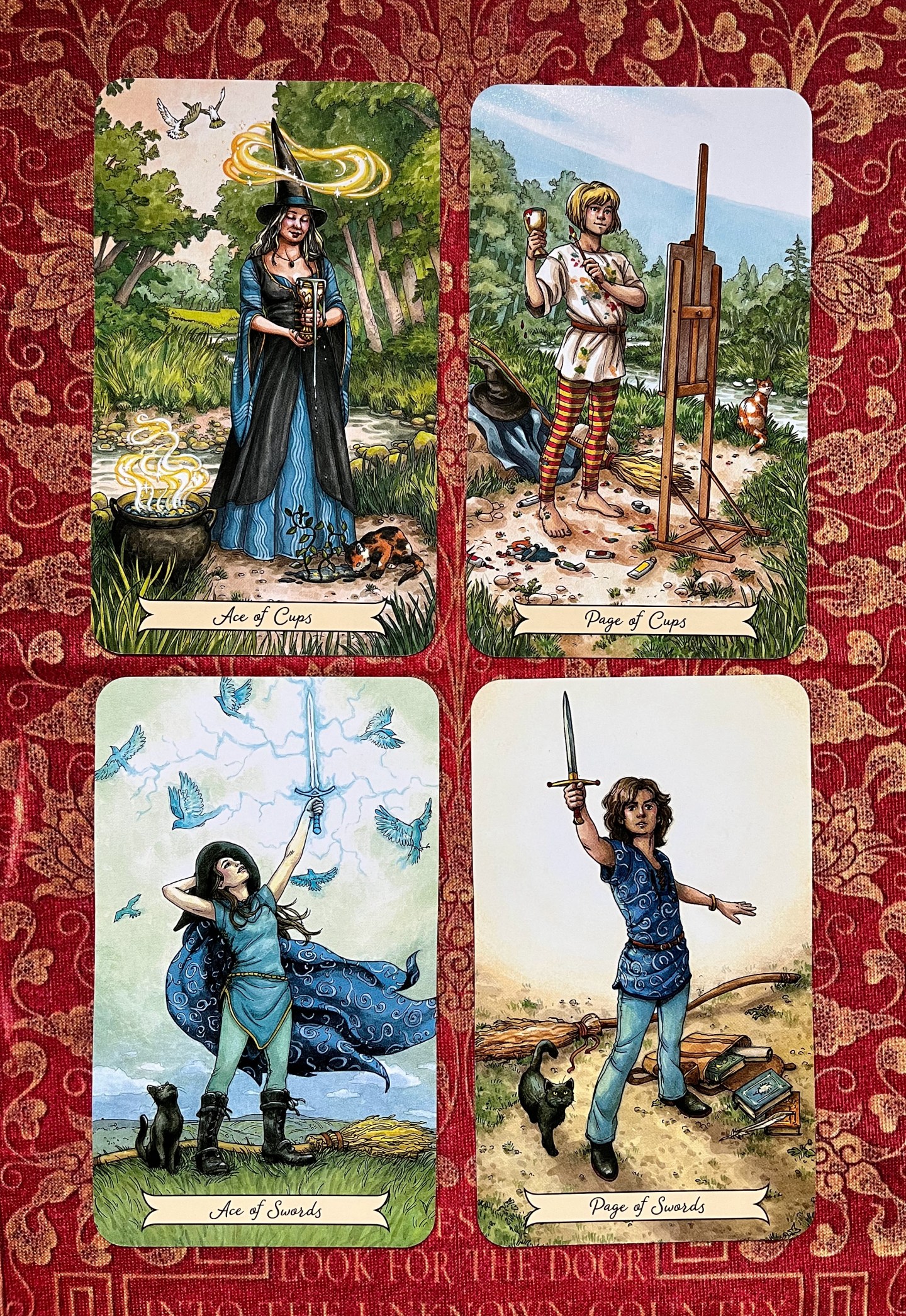 Deck Review: The Everyday Witch Tarot – The Tarot Tarts