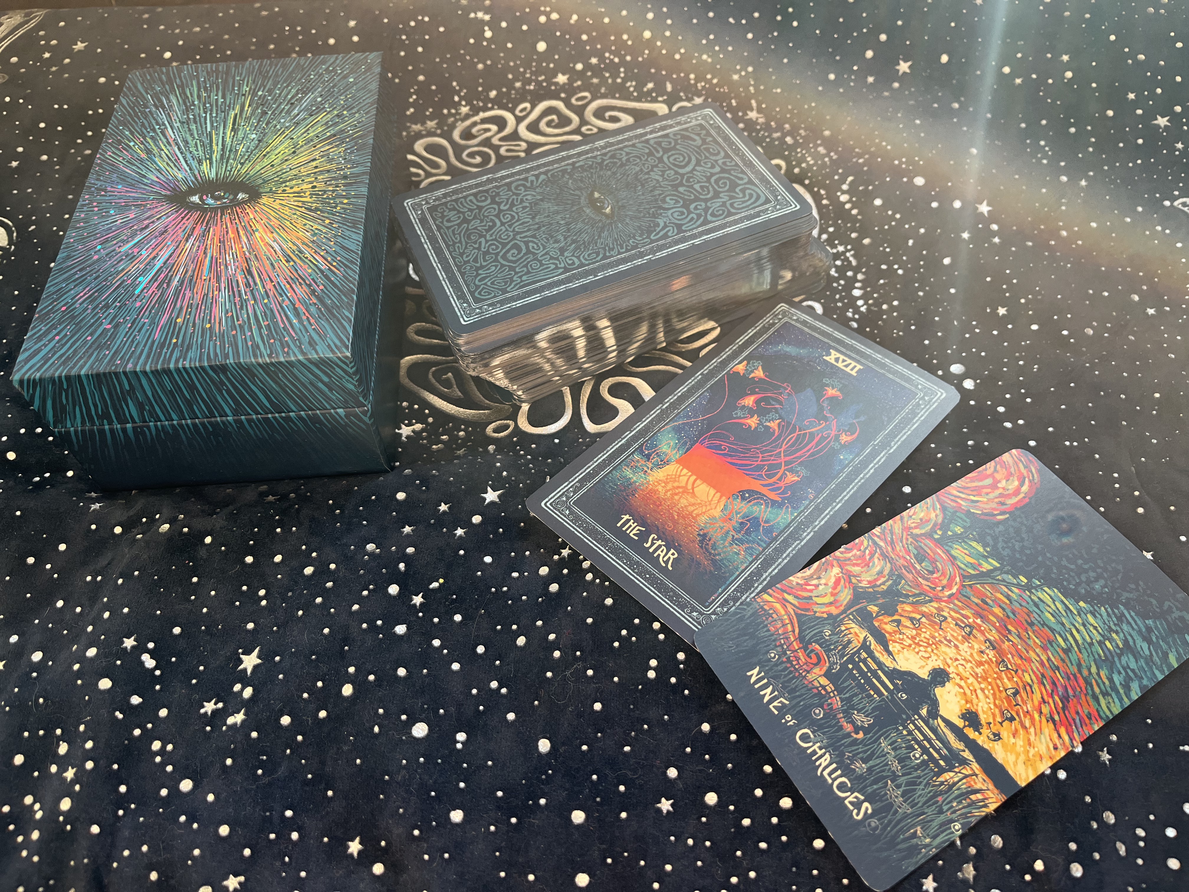 Deck Review: The Prisma Vision Tarot – The Tarot Tarts